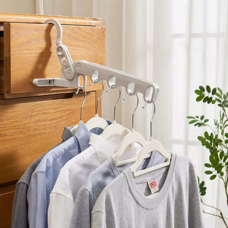 PORTABLE FOLDABLE CLOTHES HANGER – Lifevy